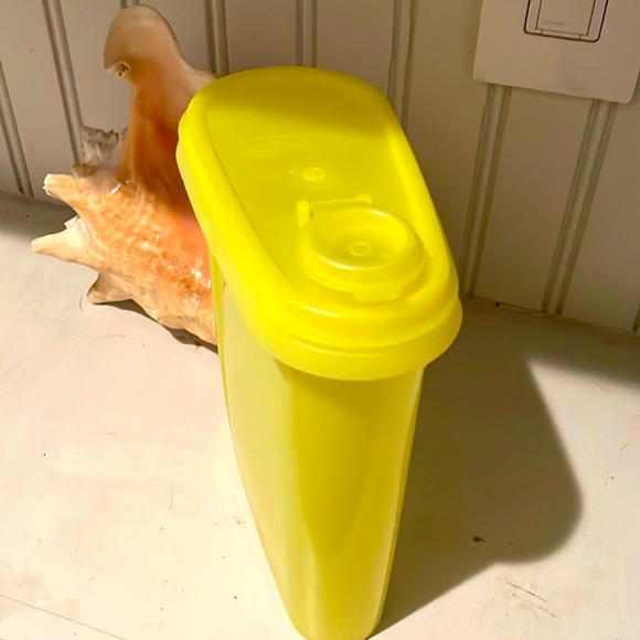 Kitchen | Vtg Yellow Tupperware | Poshmark